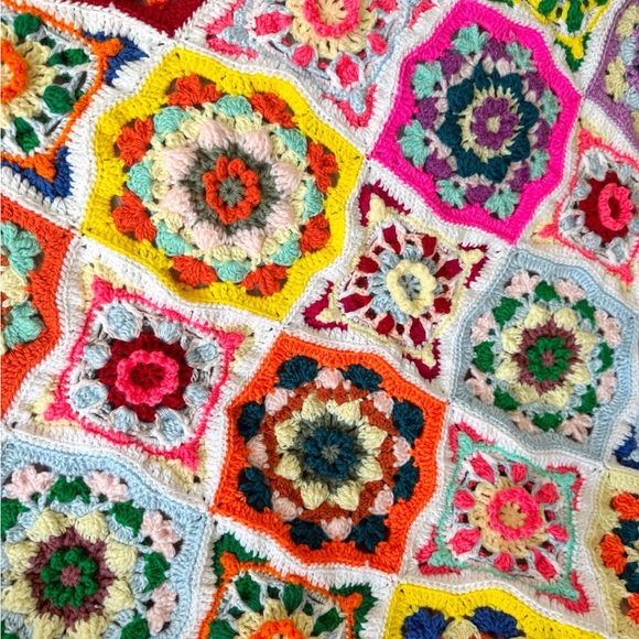 Hand Crafted | Accents | Moroccan Style Flower Granny Afghan Handmade ...